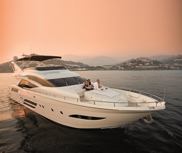 Sascha – Dominator 780 “nuova central per il charter” al Monaco Yacht ...