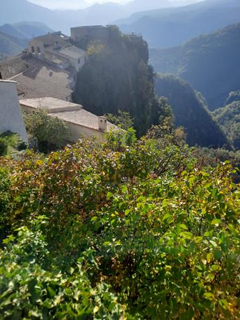 Alpes Maritimes: alla scoperta del territorio. Villar sur Var, Thiéry e ...