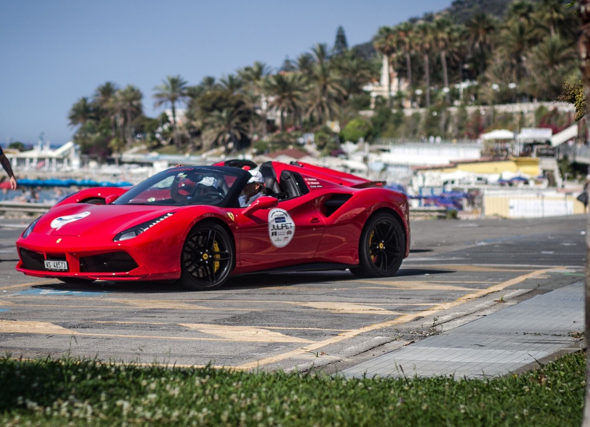 Terza edizione "Targa Sobrero", evento delle supercars organizzato dal ...
